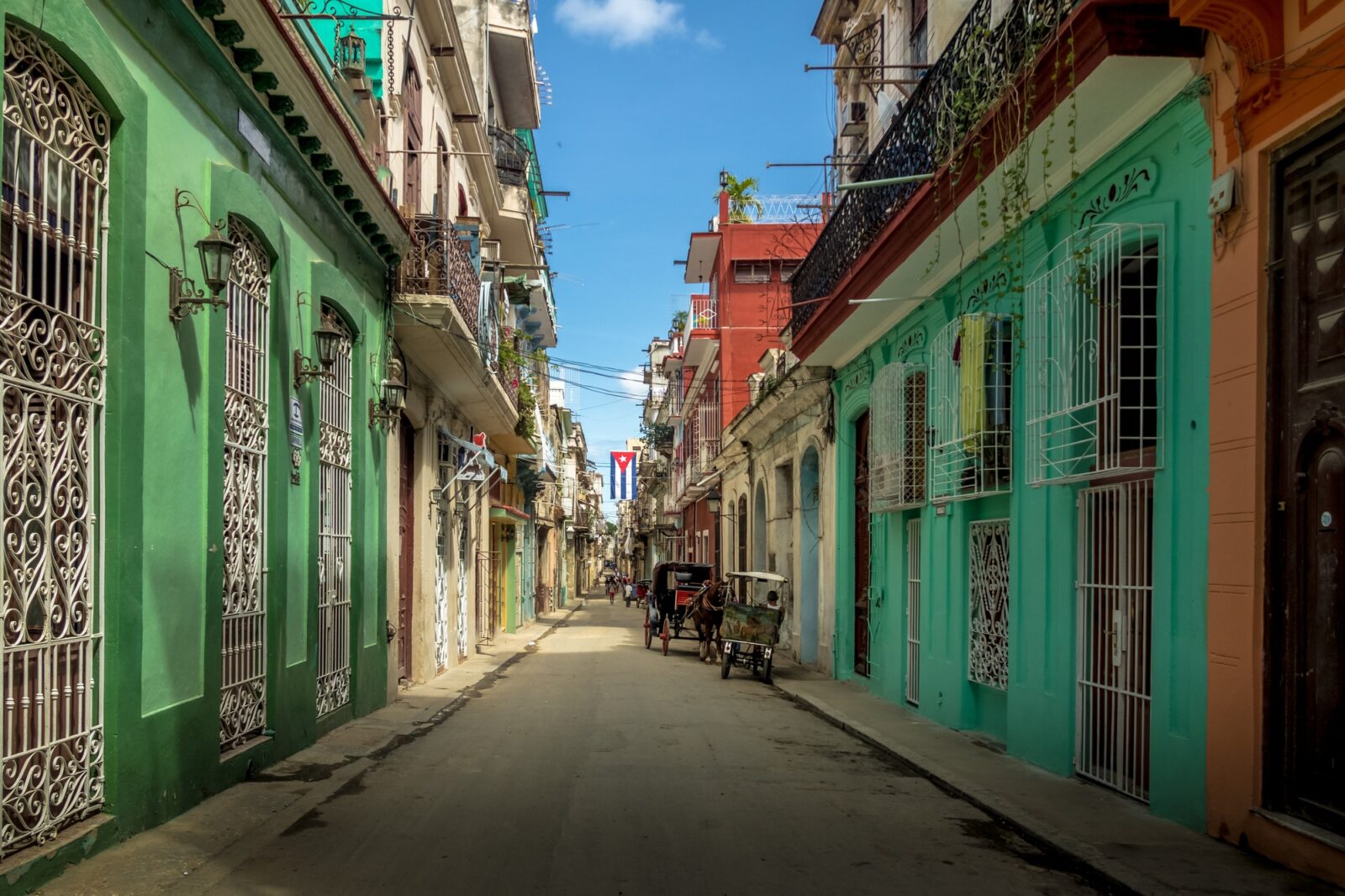 Exploring the Colonial Architecture of Havana - 203Challenges